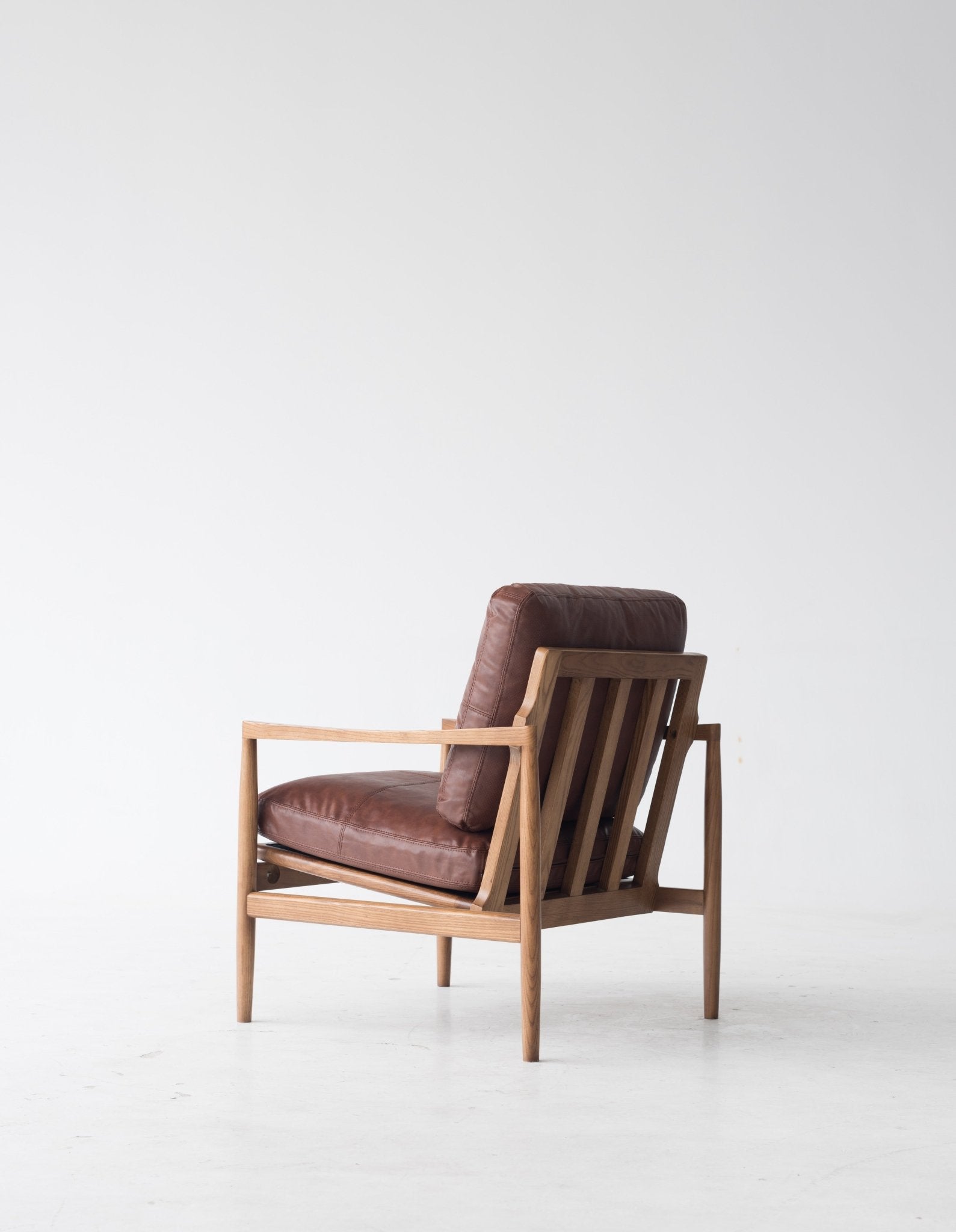 Hank Reading Chair / ハンクリーディングチェア